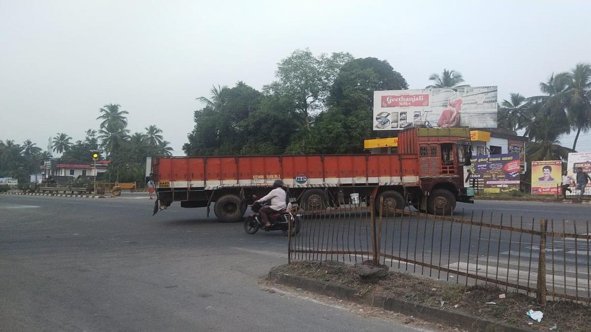 Vehicular Movement on NH-66 at Katapady Junction has been Temporarily ...
